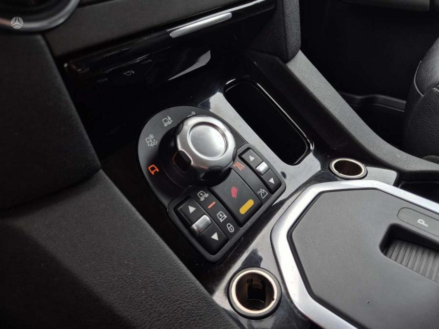 Pelēks Land Rover Discovery 2011 Utena, ar dzinēja tilpumu 2.99 L un nobraukumu 336 tūkst. km par 6990 €, foto 23 vietnē AUTOMOTO.COM.LV