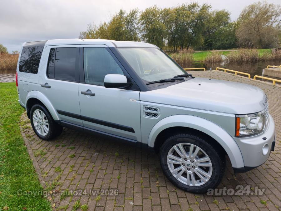 Pelēks Land Rover Discovery 2011 Kuresāre, ar dzinēja tilpumu 3.00 L un nobraukumu 252 tūkst. km par 8999 €, foto 4 vietnē AUTOMOTO.COM.LV