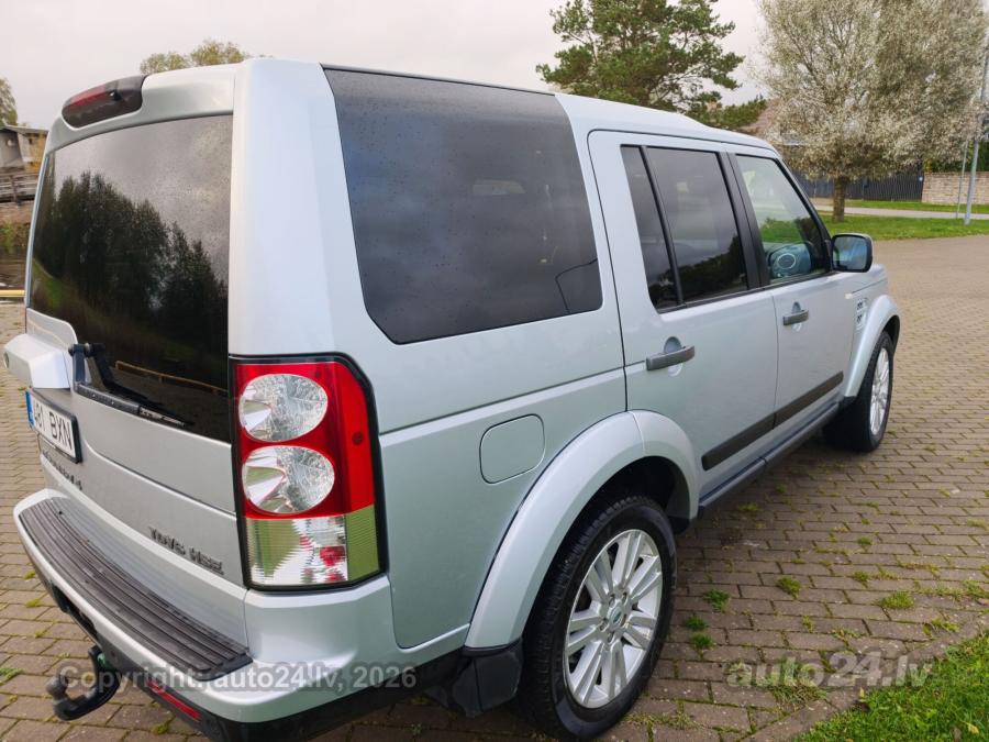 Pelēks Land Rover Discovery 2011 Kuresāre, ar dzinēja tilpumu 3.00 L un nobraukumu 252 tūkst. km par 8999 €, foto 6 vietnē AUTOMOTO.COM.LV