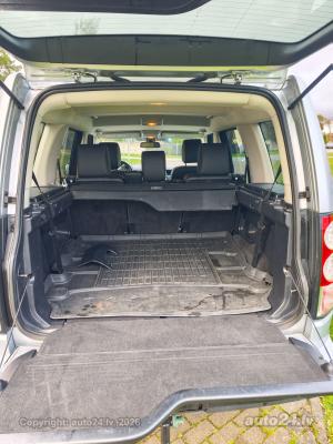 Pelēks Land Rover Discovery 2011 Kuresāre, ar dzinēja tilpumu 3.00 L un nobraukumu 252 tūkst. km par 8999 €, foto 10 vietnē AUTOMOTO.COM.LV