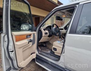 Pelēks Land Rover Discovery 2012 Rīga, ar dzinēja tilpumu 3.00 L un nobraukumu 301 tūkst. km par 14999 €, foto 5 vietnē AUTOMOTO.COM.LV