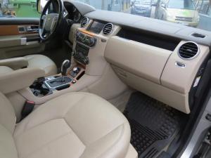 Grey Land Rover Discovery 2012 in Riga, with an engine capacity of 3.00 L and mileage of 190 thousand km for 9750 €, photo 10 on AUTOMOTO.COM.LV