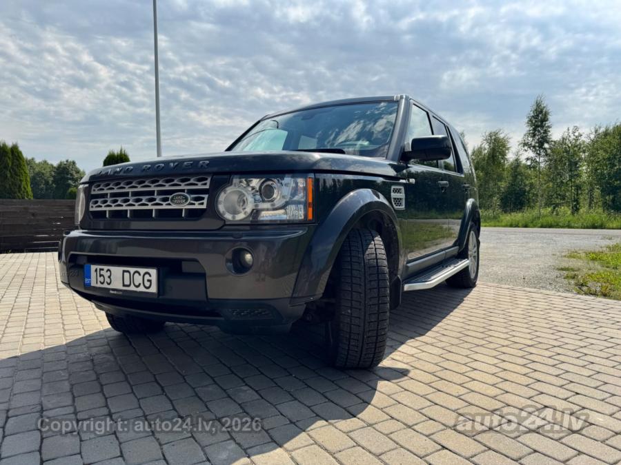 Grey Land Rover Discovery 2013 in Tallinn, with an engine capacity of 3.00 L and mileage of 330 thousand km for 10500 €, photo 1 on AUTOMOTO.COM.LV