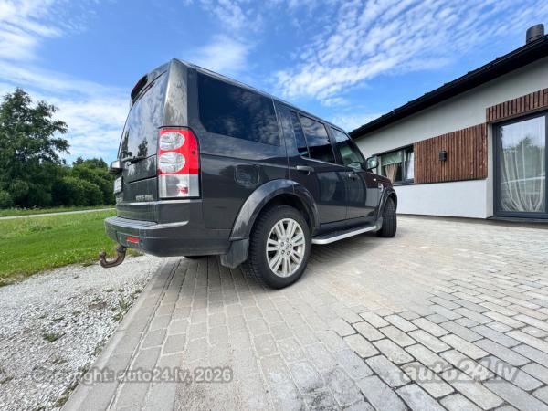 Pelēks Land Rover Discovery 2013 Tallina, ar dzinēja tilpumu 3.00 L un nobraukumu 330 tūkst. km par 10500 €, foto 7 vietnē AUTOMOTO.COM.LV