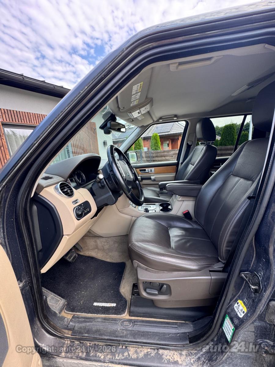 Grey Land Rover Discovery 2013 in Tallinn, with an engine capacity of 3.00 L and mileage of 330 thousand km for 10500 €, photo 17 on AUTOMOTO.COM.LV