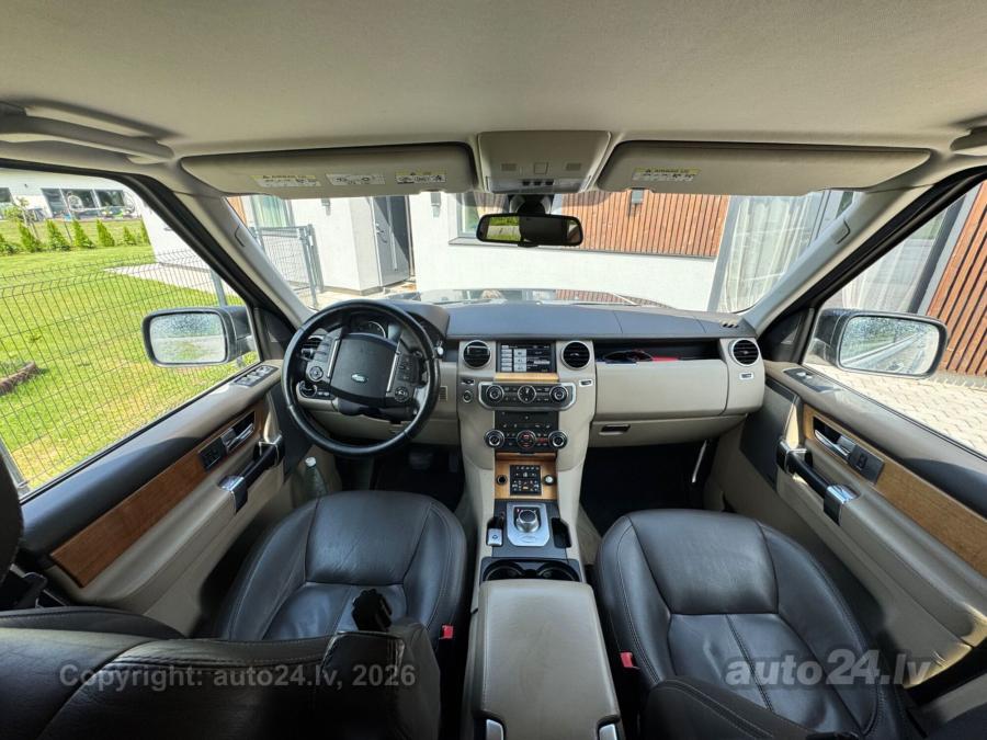Grey Land Rover Discovery 2013 in Tallinn, with an engine capacity of 3.00 L and mileage of 330 thousand km for 10500 €, photo 20 on AUTOMOTO.COM.LV