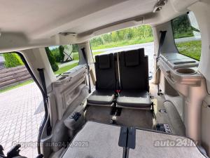 Grey Land Rover Discovery 2013 in Tallinn, with an engine capacity of 3.00 L and mileage of 330 thousand km for 10500 €, photo 25 on AUTOMOTO.COM.LV