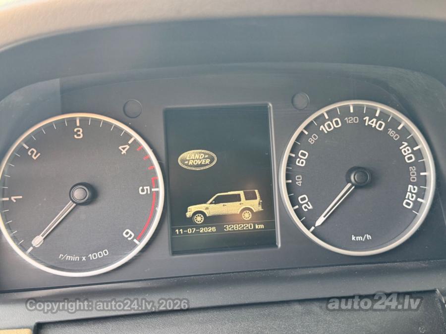 Grey Land Rover Discovery 2013 in Tallinn, with an engine capacity of 3.00 L and mileage of 330 thousand km for 10500 €, photo 27 on AUTOMOTO.COM.LV