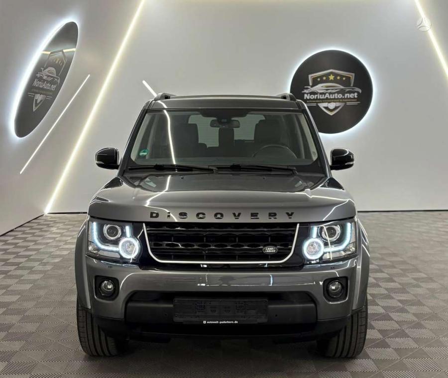 Grey Land Rover Discovery 2015 in Marijampole, with an engine capacity of 2.99 L and mileage of 214 thousand km for 14999 €, photo 15 on AUTOMOTO.COM.LV