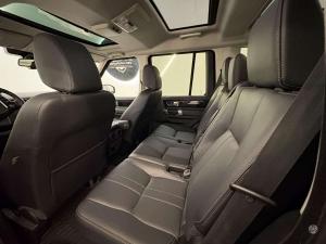 Grey Land Rover Discovery 2015 in Marijampole, with an engine capacity of 2.99 L and mileage of 214 thousand km for 14999 €, photo 22 on AUTOMOTO.COM.LV