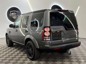 Grey Land Rover Discovery 2015 in Marijampole, with an engine capacity of 2.99 L and mileage of 214 thousand km for 14999 €, photo 33 on AUTOMOTO.COM.LV
