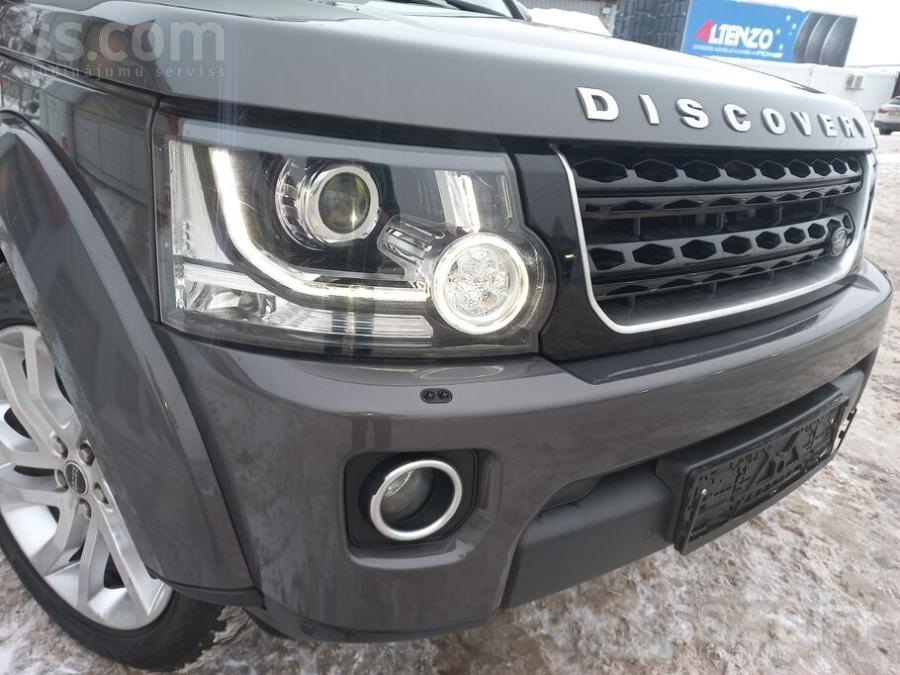 Grey Land Rover Discovery 2016 in Riga, with an engine capacity of 3.00 L and mileage of 167 thousand km for 16900 €, photo 12 on AUTOMOTO.COM.LV