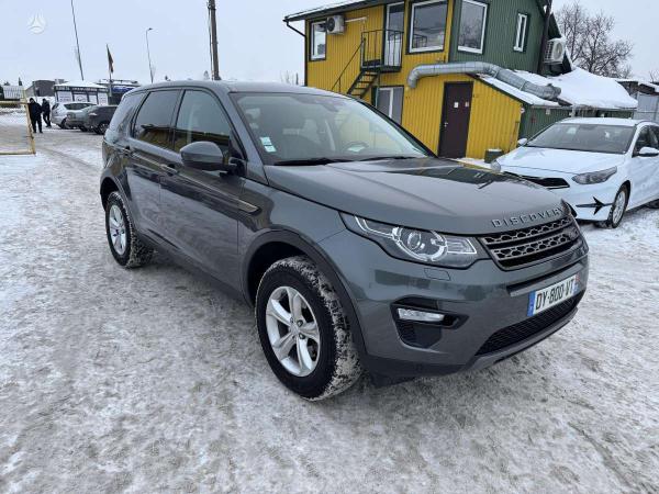 Grey Land Rover Discovery 2016 in Taurage, with an engine capacity of 2.00 L and mileage of 143 thousand km for 9900 €, photo 3 on AUTOMOTO.COM.LV