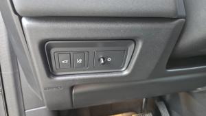 Grey Land Rover Discovery 2016 in Riga, with an engine capacity of 2.00 L and mileage of 292 thousand km for 12550 €, photo 13 on AUTOMOTO.COM.LV