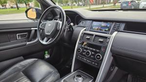 Grey Land Rover Discovery 2016 in Riga, with an engine capacity of 2.00 L and mileage of 292 thousand km for 12550 €, photo 20 on AUTOMOTO.COM.LV