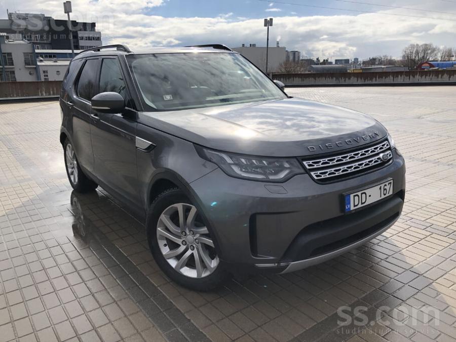 Grey Land Rover Discovery 2017 in Riga, with an engine capacity of 2.00 L and mileage of 155 thousand km for 19800 €, photo 2 on AUTOMOTO.COM.LV