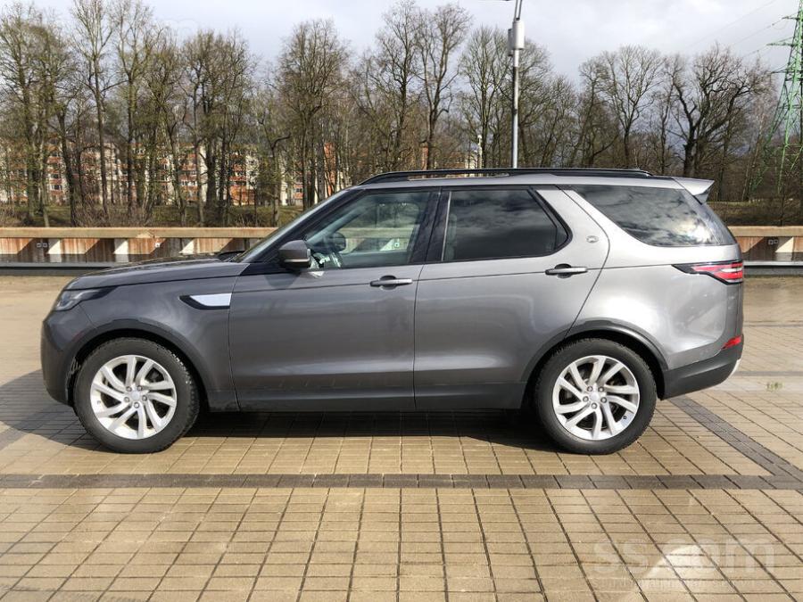 Grey Land Rover Discovery 2017 in Riga, with an engine capacity of 2.00 L and mileage of 155 thousand km for 19800 €, photo 3 on AUTOMOTO.COM.LV