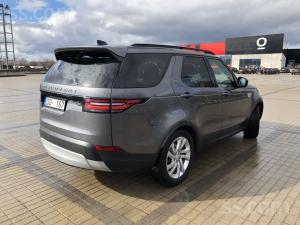 Grey Land Rover Discovery 2017 in Riga, with an engine capacity of 2.00 L and mileage of 155 thousand km for 19800 €, photo 6 on AUTOMOTO.COM.LV