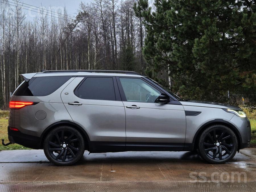 Pelēks Land Rover Discovery 2017 Preiļi, ar dzinēja tilpumu 3.00 L un nobraukumu 220 tūkst. km par 21400 €, foto 4 vietnē AUTOMOTO.COM.LV