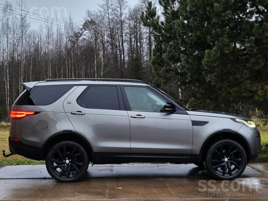 Pelēks Land Rover Discovery 2017 Preiļi, ar dzinēja tilpumu 3.00 L un nobraukumu 220 tūkst. km par 21400 €, foto 5 vietnē AUTOMOTO.COM.LV