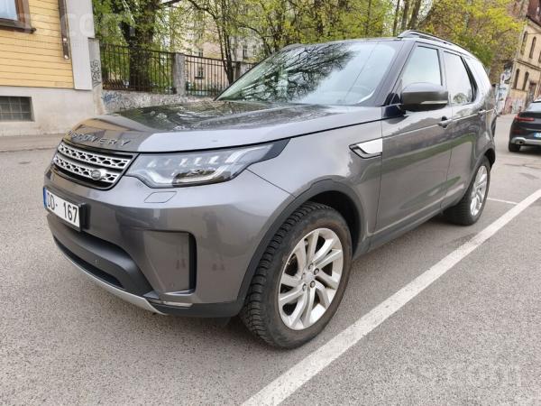 Grey Land Rover Discovery 2017 in Riga, with an engine capacity of 2.00 L and mileage of 156 thousand km for 18900 €, photo 3 on AUTOMOTO.COM.LV