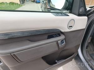 Pelēks Land Rover Discovery 2017 Rīga, ar dzinēja tilpumu 2.00 L un nobraukumu 156 tūkst. km par 18900 €, foto 9 vietnē AUTOMOTO.COM.LV