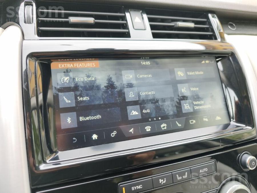Pelēks Land Rover Discovery 2017 Rīga, ar dzinēja tilpumu 2.00 L un nobraukumu 156 tūkst. km par 18900 €, foto 22 vietnē AUTOMOTO.COM.LV