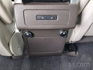 Pelēks Land Rover Discovery 2017 Rīga, ar dzinēja tilpumu 2.00 L un nobraukumu 156 tūkst. km par 18900 €, foto 27 vietnē AUTOMOTO.COM.LV