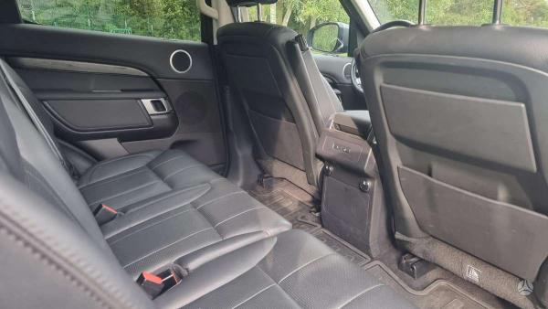 Grey Land Rover Discovery 2017 in Kaunas, with an engine capacity of 2.99 L and mileage of 154 thousand km for 17999 €, photo 5 on AUTOMOTO.COM.LV