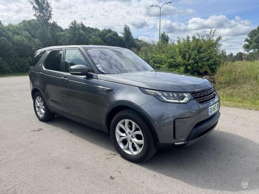 Pelēks Land Rover Discovery 2017 Tauragė, ar dzinēja tilpumu 2.00 L un nobraukumu 168 tūkst. km par 14990 €, foto 3 vietnē AUTOMOTO.COM.LV