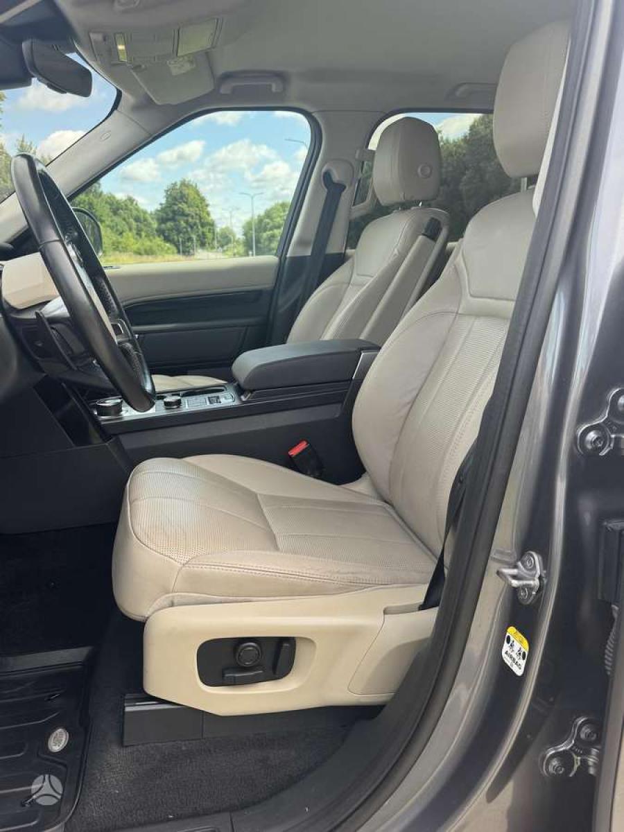 Pelēks Land Rover Discovery 2017 Tauragė, ar dzinēja tilpumu 2.00 L un nobraukumu 168 tūkst. km par 14990 €, foto 14 vietnē AUTOMOTO.COM.LV