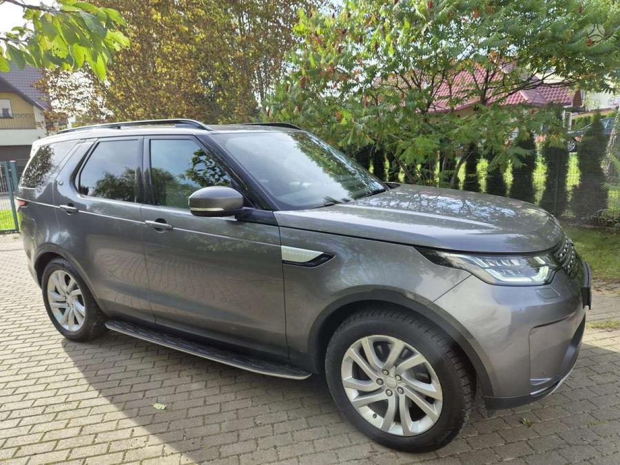 Grey Land Rover Discovery 2017 in Vilnius, with an engine capacity of 2.99 L and mileage of 133 thousand km for 18300 €, photo 13 on AUTOMOTO.COM.LV
