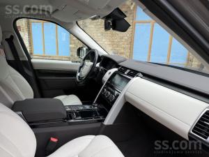 Grey Land Rover Discovery 2018 in Riga, with an engine capacity of 2.00 L and mileage of 128 thousand km for 33000 €, photo 11 on AUTOMOTO.COM.LV