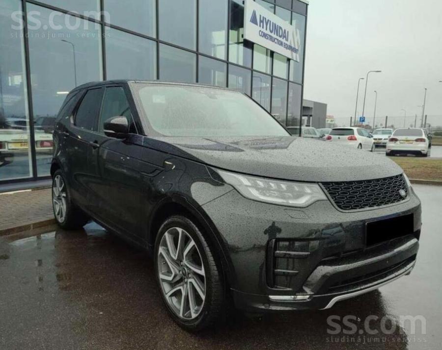 Grey Land Rover Discovery 2018 in Riga, with an engine capacity of 3.00 L and mileage of 143 thousand km for 16500 €, photo 12 on AUTOMOTO.COM.LV