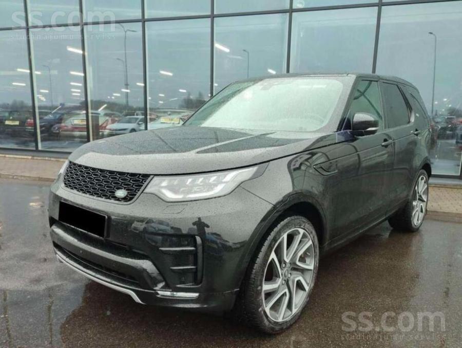 Grey Land Rover Discovery 2018 in Riga, with an engine capacity of 3.00 L and mileage of 143 thousand km for 16500 €, photo 13 on AUTOMOTO.COM.LV