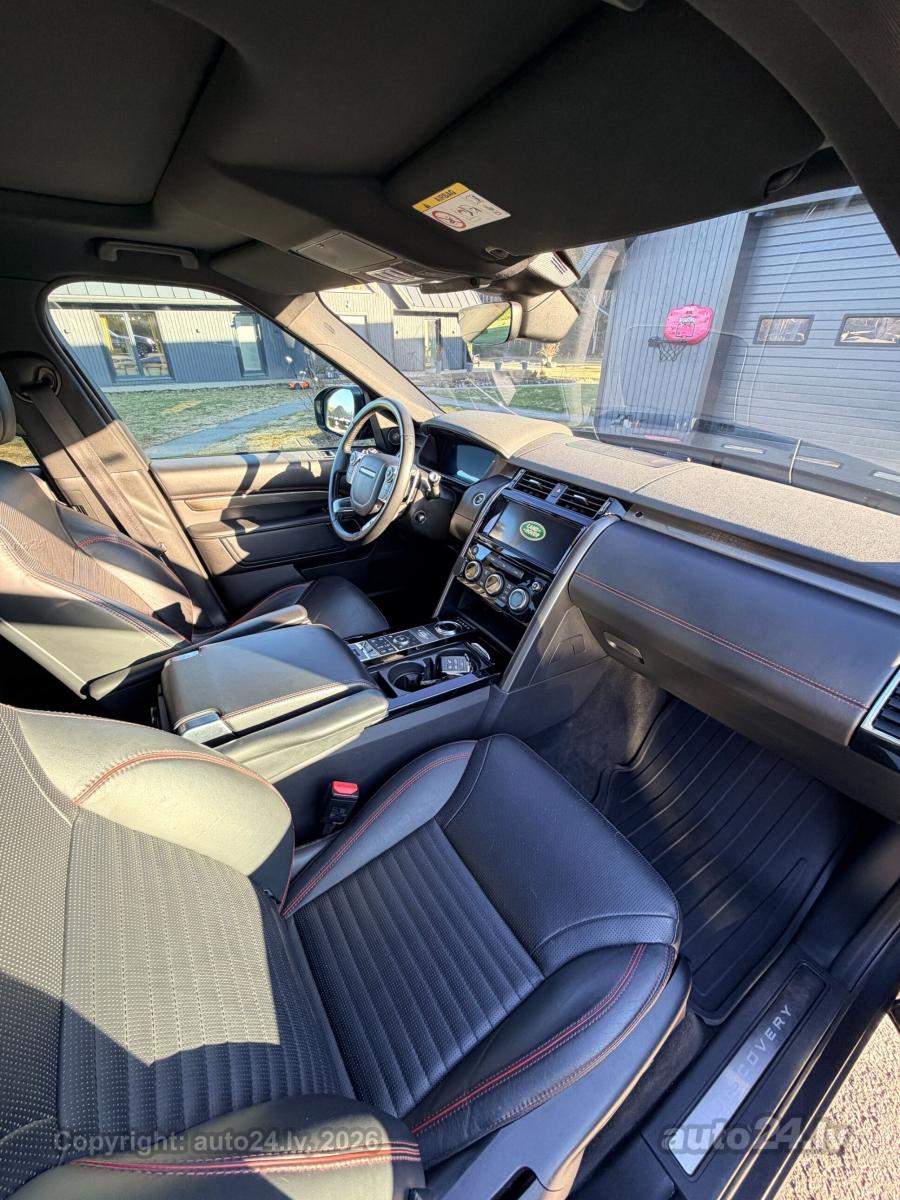 Grey Land Rover Discovery 2018 in Rapla, with an engine capacity of 3.00 L and mileage of 153 thousand km for 31900 €, photo 10 on AUTOMOTO.COM.LV