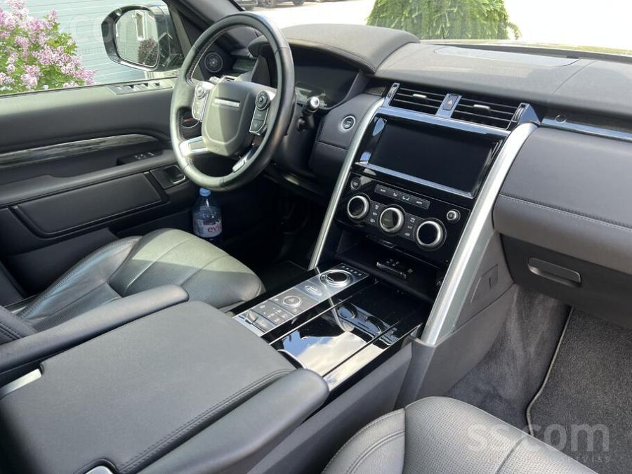 Grey Land Rover Discovery 2018 in Jurmala, with an engine capacity of 2.00 L and mileage of 0 thousand km for 21500 €, photo 8 on AUTOMOTO.COM.LV