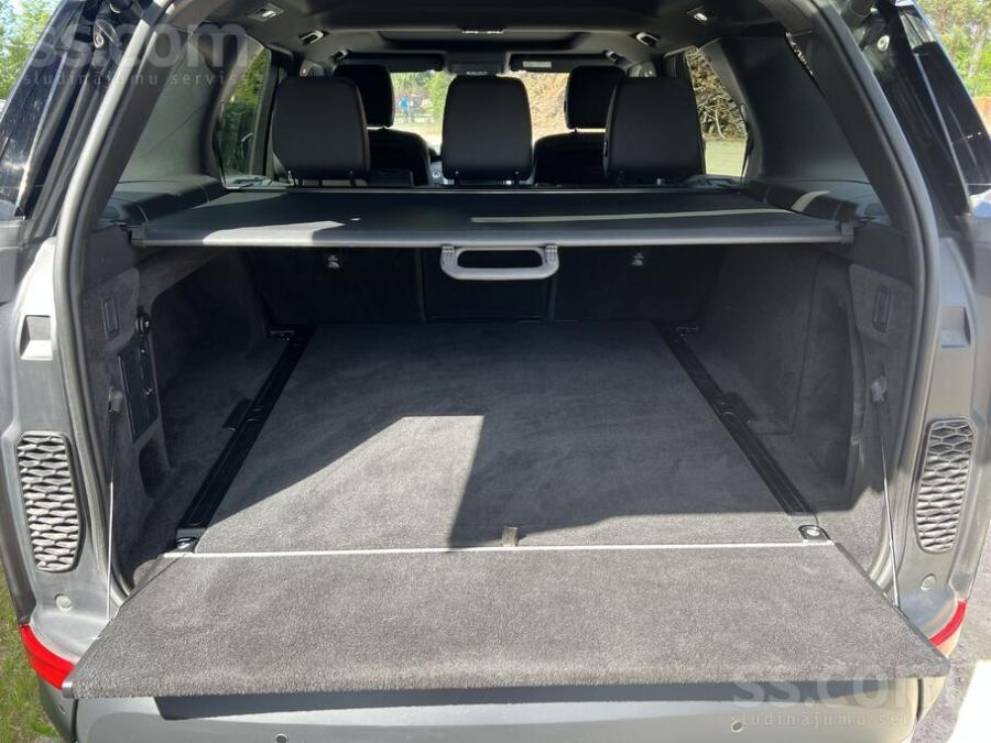 Grey Land Rover Discovery 2018 in Jurmala, with an engine capacity of 2.00 L and mileage of 0 thousand km for 21500 €, photo 10 on AUTOMOTO.COM.LV