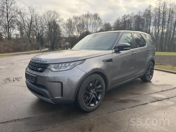 Grey Land Rover Discovery 2018 in Riga, with an engine capacity of 3.00 L and mileage of 140 thousand km for 23900 €, photo 3 on AUTOMOTO.COM.LV