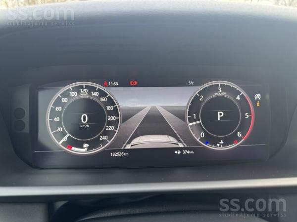 Grey Land Rover Discovery 2018 in Riga, with an engine capacity of 3.00 L and mileage of 140 thousand km for 23900 €, photo 7 on AUTOMOTO.COM.LV