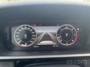 Grey Land Rover Discovery 2018 in Riga, with an engine capacity of 3.00 L and mileage of 140 thousand km for 23900 €, photo 8 on AUTOMOTO.COM.LV