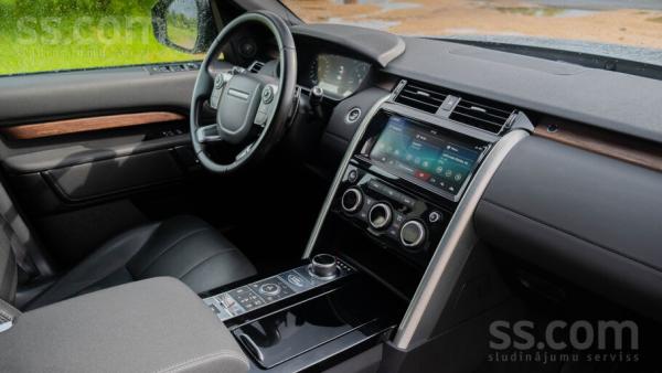 Pelēks Land Rover Discovery 2018 Rīga, ar dzinēja tilpumu 3.00 L un nobraukumu 147 tūkst. km par 21500 €, foto 9 vietnē AUTOMOTO.COM.LV