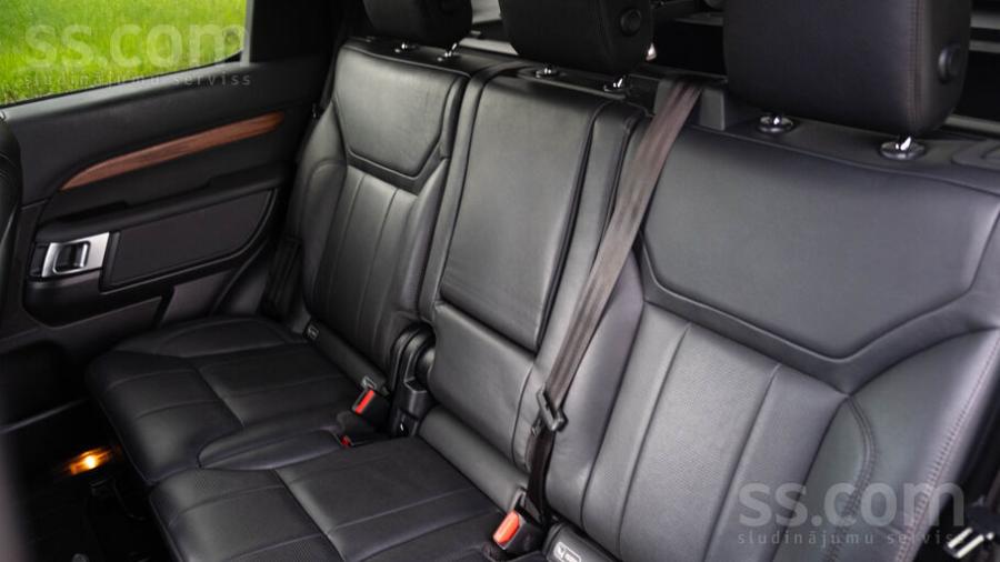 Pelēks Land Rover Discovery 2018 Rīga, ar dzinēja tilpumu 3.00 L un nobraukumu 147 tūkst. km par 21500 €, foto 16 vietnē AUTOMOTO.COM.LV