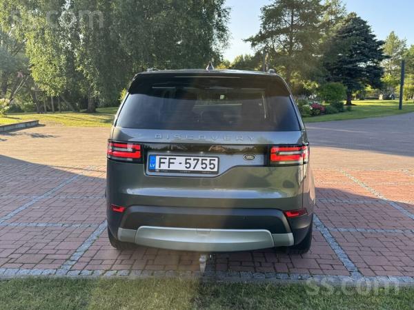 Pelēks Land Rover Discovery 2018 Madona, ar dzinēja tilpumu 2.00 L un nobraukumu 96 tūkst. km par 24999 €, foto 4 vietnē AUTOMOTO.COM.LV