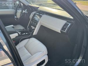 Pelēks Land Rover Discovery 2018 Madona, ar dzinēja tilpumu 2.00 L un nobraukumu 96 tūkst. km par 24999 €, foto 12 vietnē AUTOMOTO.COM.LV