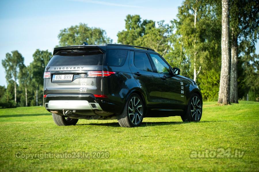 Pelēks Land Rover Discovery 2018 Tallina, ar dzinēja tilpumu 3.00 L un nobraukumu 161 tūkst. km par 29900 €, foto 7 vietnē AUTOMOTO.COM.LV