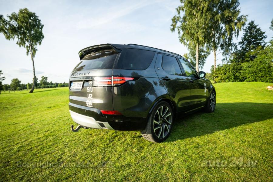 Pelēks Land Rover Discovery 2018 Tallina, ar dzinēja tilpumu 3.00 L un nobraukumu 161 tūkst. km par 29900 €, foto 10 vietnē AUTOMOTO.COM.LV