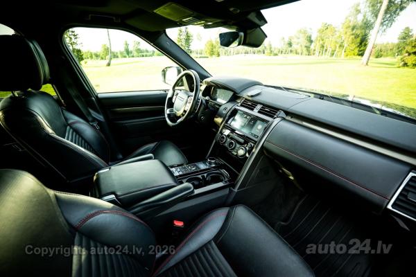 Grey Land Rover Discovery 2018 in Tallinn, with an engine capacity of 3.00 L and mileage of 161 thousand km for 29900 €, photo 10 on AUTOMOTO.COM.LV