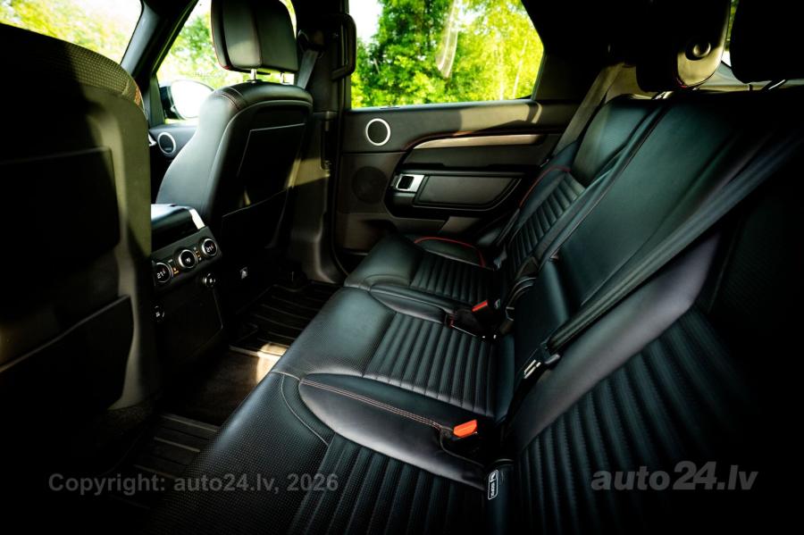 Pelēks Land Rover Discovery 2018 Tallina, ar dzinēja tilpumu 3.00 L un nobraukumu 161 tūkst. km par 29900 €, foto 20 vietnē AUTOMOTO.COM.LV