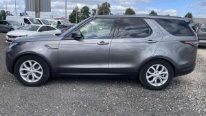 Grey Land Rover Discovery 2018 in Taurage, with an engine capacity of 2.00 L and mileage of 160 thousand km for 12900 €, photo 5 on AUTOMOTO.COM.LV